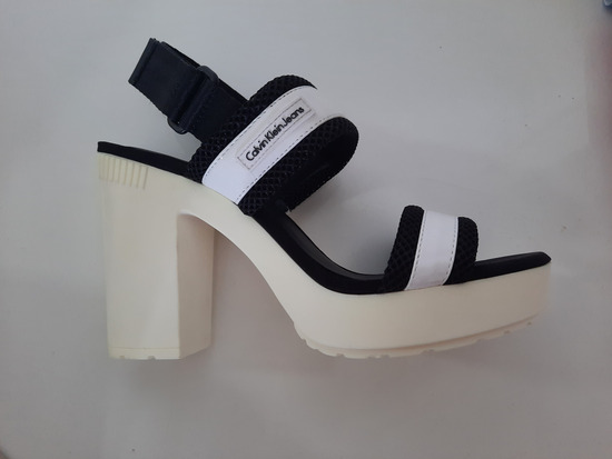 Calvin Klein sandale original nove 41