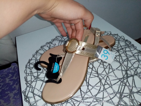 Primark zlatne sandale