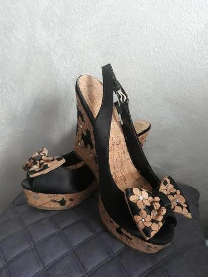  ️Crne sandale sa platformom  ️jednom obuvene