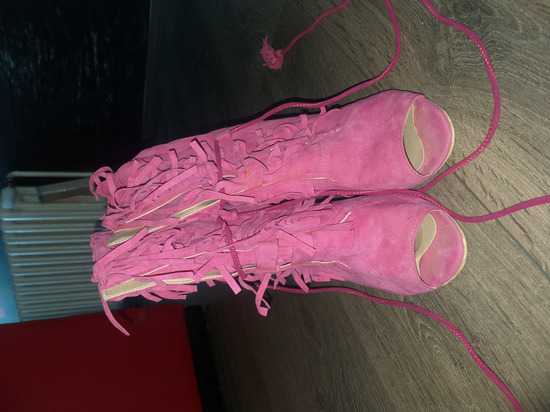 Pink sandale
