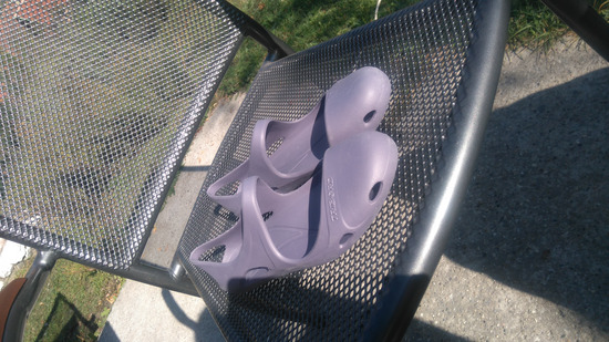 plasticne sandale