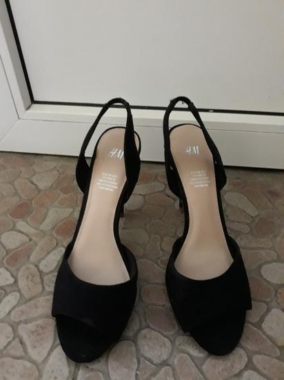 AKCIJA H&M crne sandale