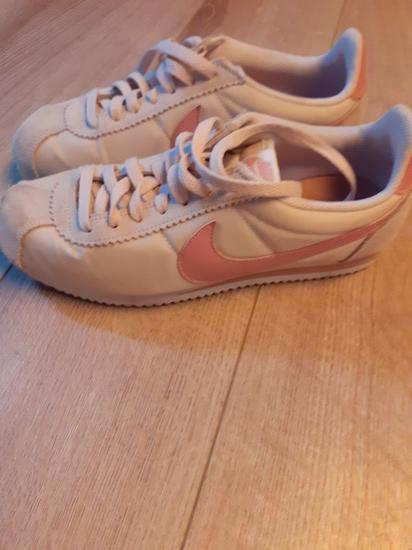 Nike Cortez