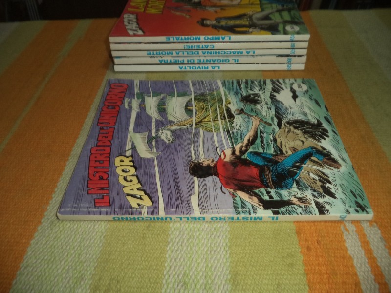 ZAGOR Zenith Gigante - broj 443 (italijanski strip)