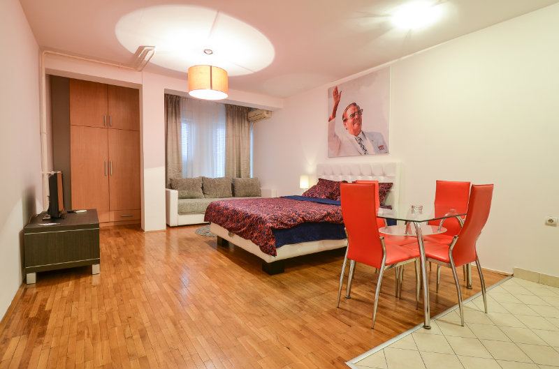 PINK APARTMANI BEOGRAD - APARTMAN TITO