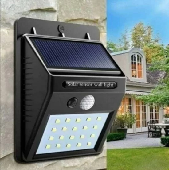 Solarna led lampa/svetlo sa senzorom pokreta dan