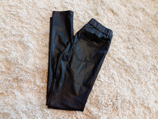 Kožne pantalone sa elastičnim strukom