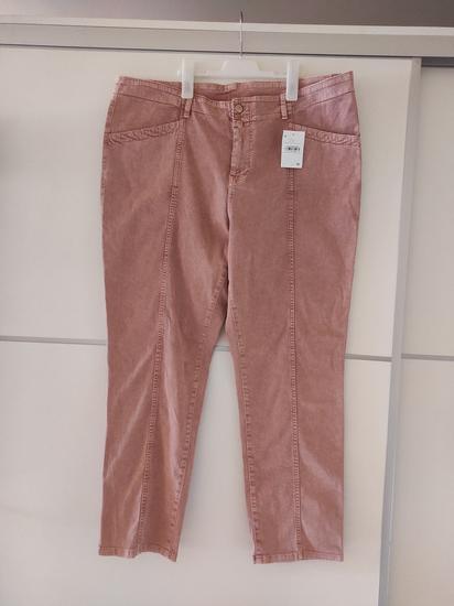 Nove zenske pantalone 48