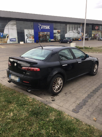 Alfa Romeo 159 limuzina kacket