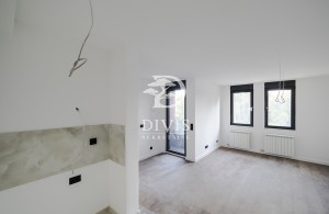 Nov jednoiposoban stan u Zemunu, Prvomajska, 45m2