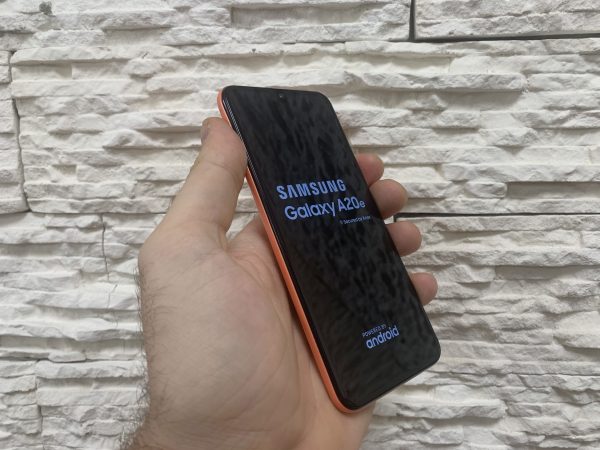 Zamena stakla (reparacija) za Samsung Galaxy A20e (A202F)