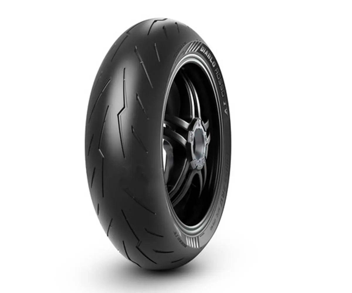 PIRELLI DIABLO ROSSO IV 180/55-17M/CTL (73W)