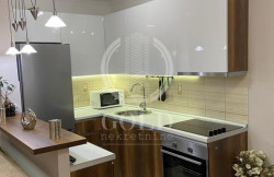 LUX STAN - GRBAVICA 130m2, 1500 eur sa svim troškovima ID#1769