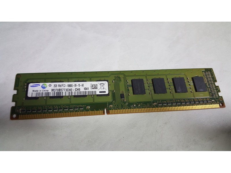 ddr3 2gb ispravna 1333mhz samsung