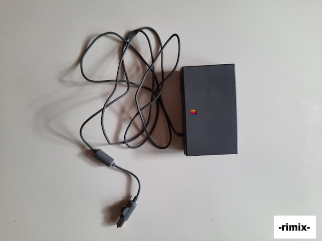 Apple M7783 adapter