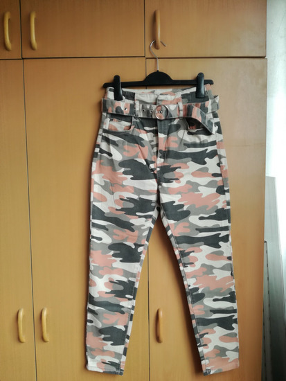 Pantalone BERSHKA