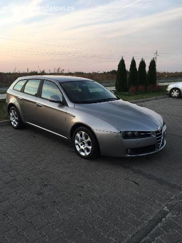 ALFA ROMEO 159 BRANIK KOD BOJE 651