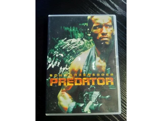 Predator ( 1987 )  / Schwarzenegger