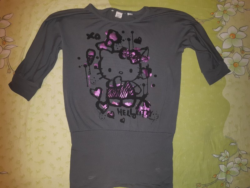 H&M HELLO KITTY duks majica vel.134-140 (8-10 godina)