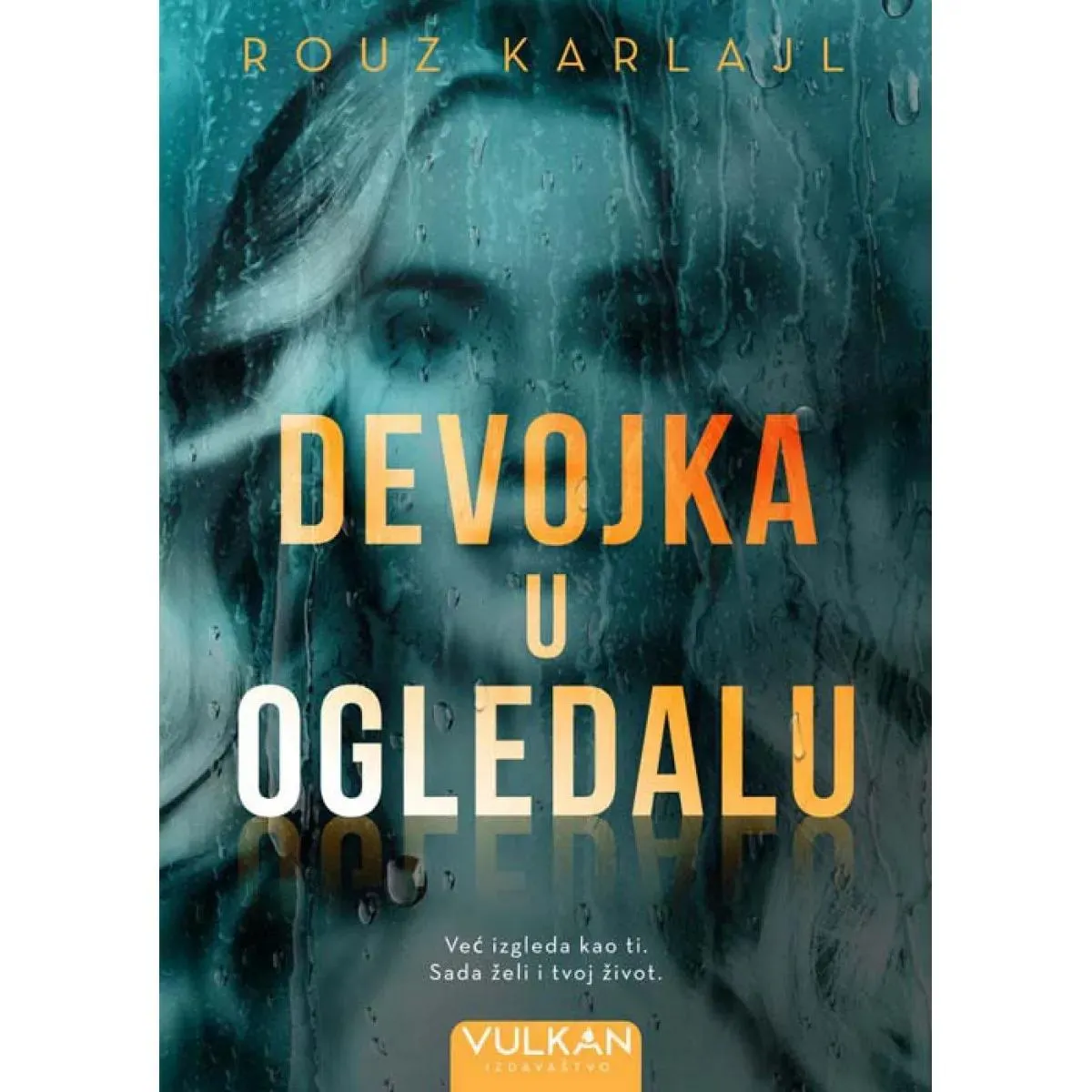 DEVOJKA U OGLEDALU