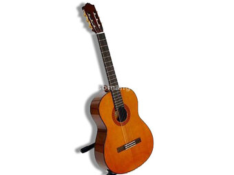 Yamaha C70 - Klasična gitara