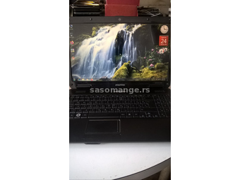 15.6 inča, Intel dual core Acer eMachines E525 2GB RAM 100GB HDD