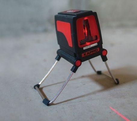 Kapro laser za ukrštene linije – laserski nivelator 872 Prolaser Plus sa stativom – crveni