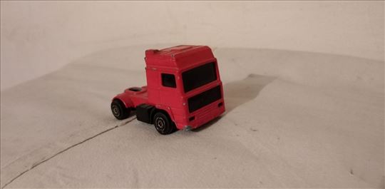 Majorette kamion Volvo 1:100,bez prikolice.