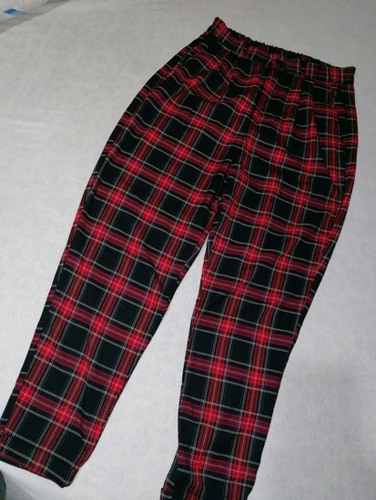Bershka pantalone