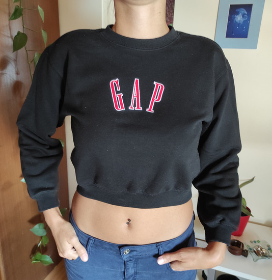 GAP - Crop top crni duks