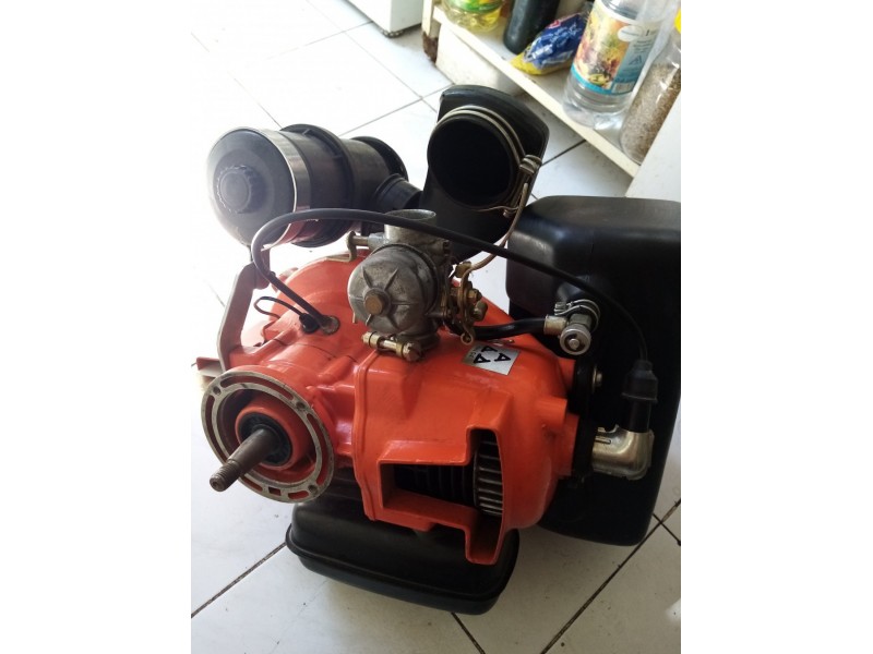 motor tomos umo 6 za rotacionu kosacicu , panonija