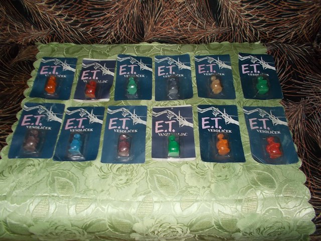 E.T. vanzemaljac - YU bootleg - 12 razlicitih figurica