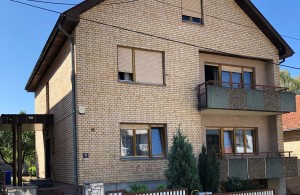 Prodajem Kuću sa pomocnim objekatom, Sremska Kamenica, Novi Sad