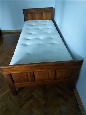 Košarkaški krevet dužine 230 cm u odličnom stanju