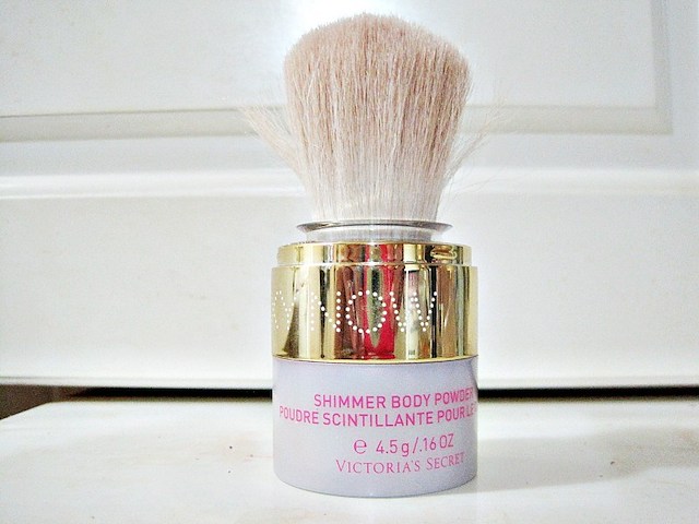 Victoria`s Secret Very Sexy Now Shimmer Body Powder