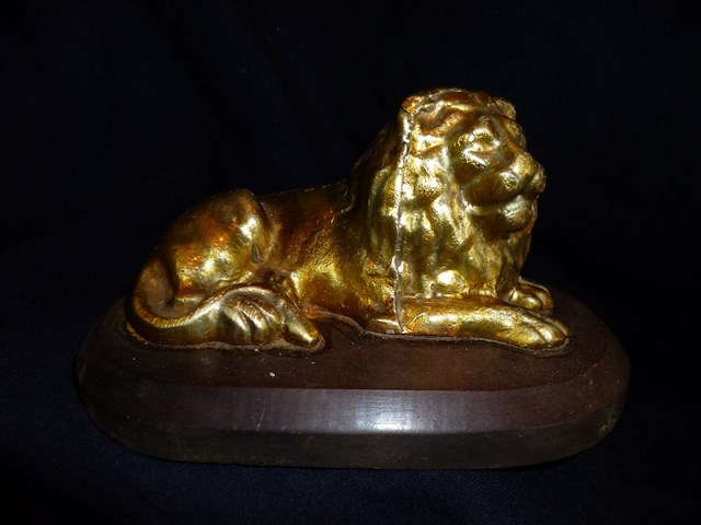 Skulptura lav