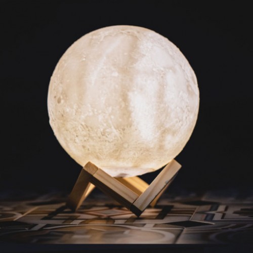 Lampa 3D mesec 18cm