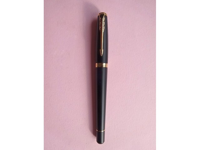 PARKER Royal URBAN Mat Black nalivpero