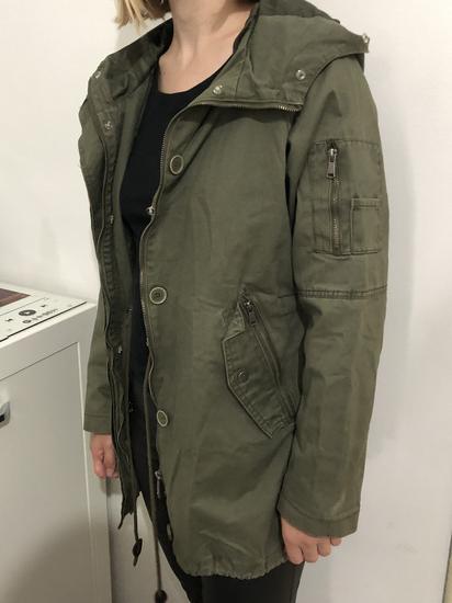 Maslinasta parka