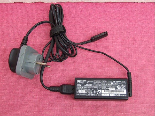 Sony adapter 10.5V 2.9A ORIGINAL za tablet + GARANCIJA!