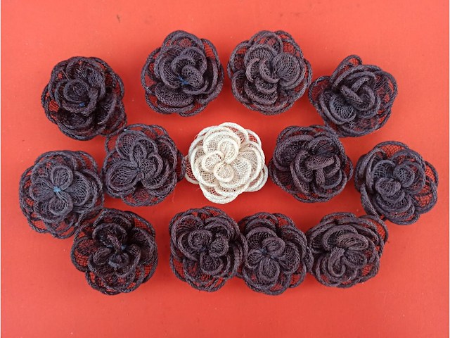 Čipkana ruža - ukras dekoracija za za obuću, garderobu