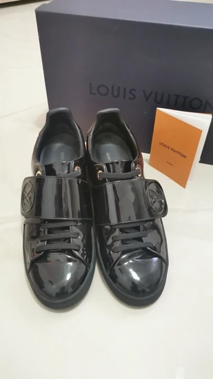 LOUIS VUITTON CIPELE