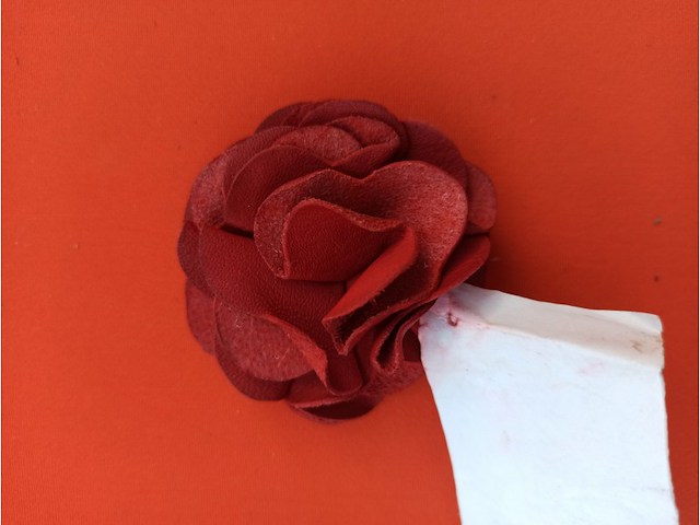 Ruža ukras dekoracija prirodna koža za garderobu