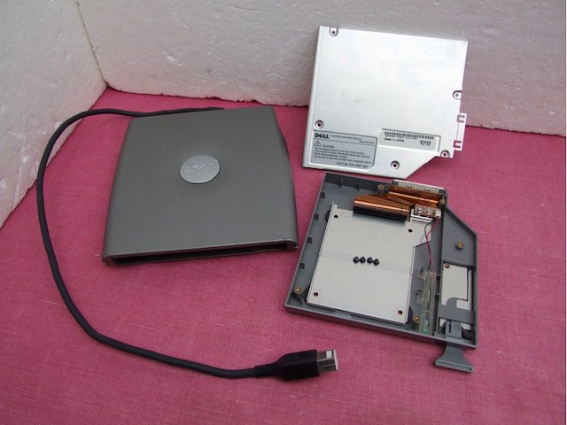 Dell External D/Bay za dodatni ATA hard disk +GARANCIJA