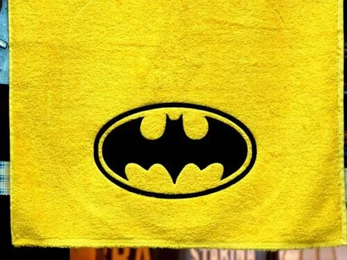 Betmen…žuti peškir sa vezom…pokloni vez