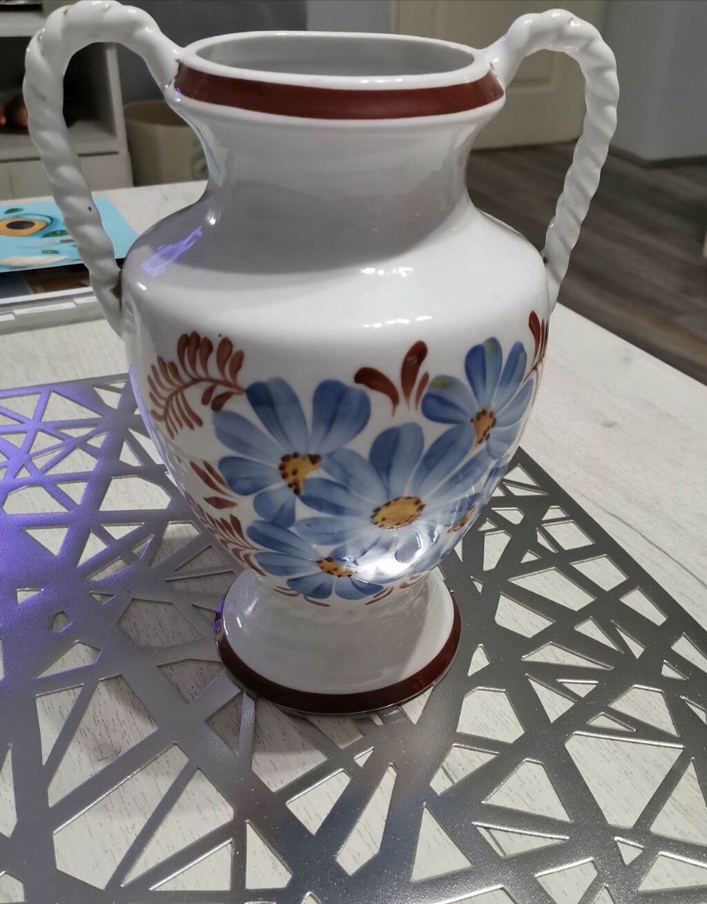 Starinska vaza-porcelan