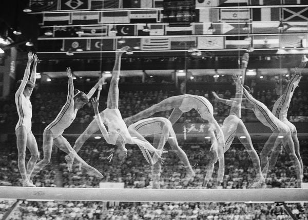 Gimnasticarka na takmicenju