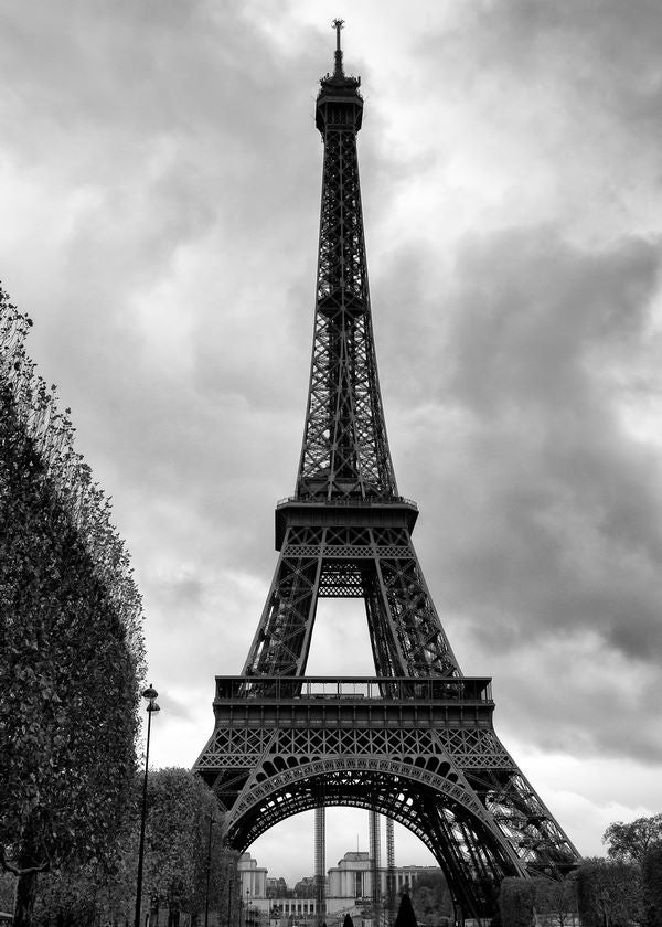 Francuska toranj crno bele boje