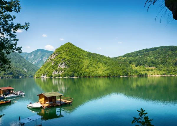 Srbija jezero Perucac