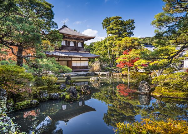 Japan hram i jezero